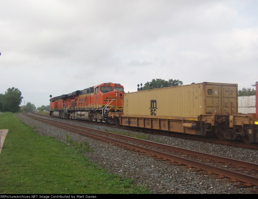 BNSF 5993 + 7672